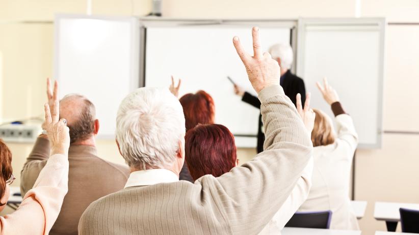 Volkshochschulen: "Ich unterrichte für weniger als sieben Euro die ...