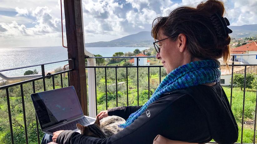Homeoffice am Strand: "Mit Blick aufs Meer ist ein Lockdown erträglicher" | ZEIT Arbeit