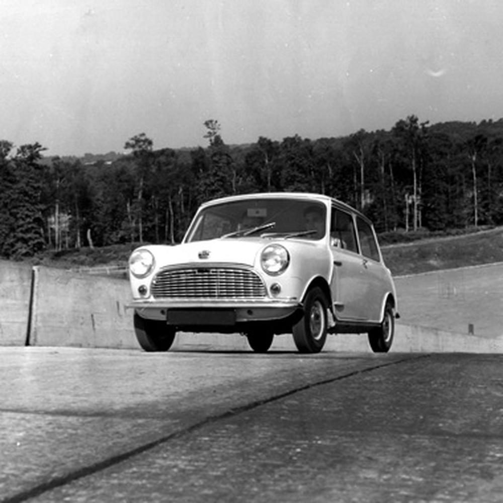 Mini-Jubiläum: Raumwagen und Rennwunder | ZEIT ONLINE