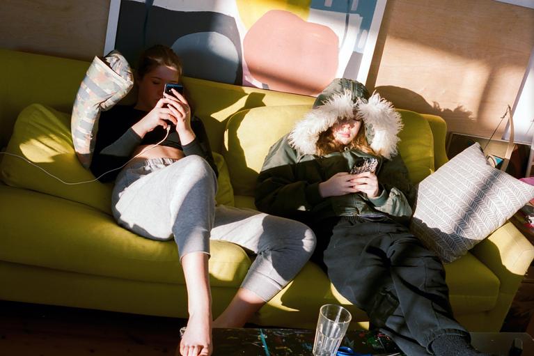 ChatGPT als Therapeut: "Viele Teenager sind Social-Media-abhängig. KI ...