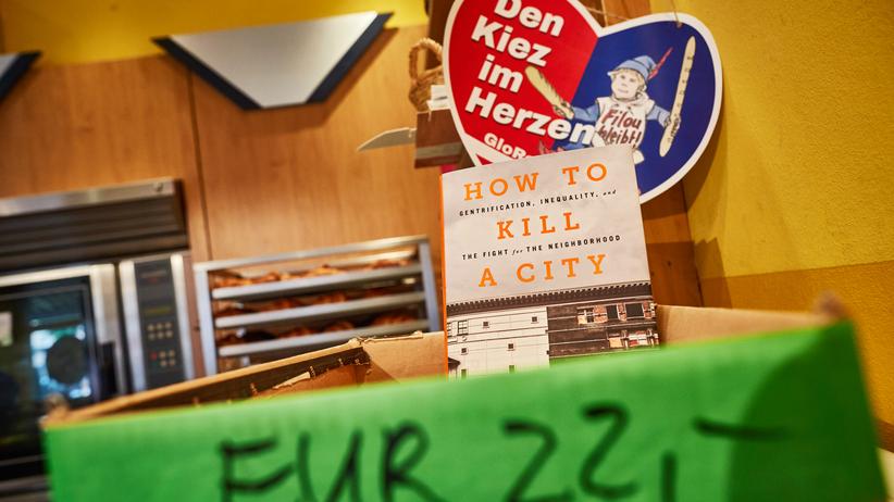 Gentrifizierung in Kreuzberg: "Auslander Bonzen raus" an die Wand ...