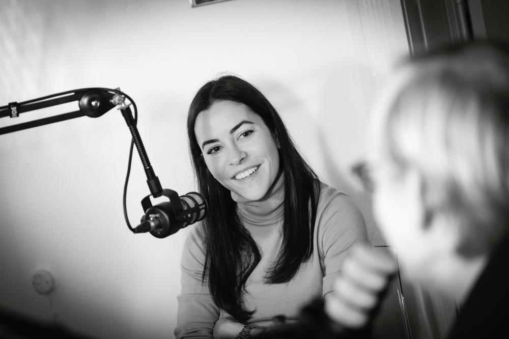 Interviewpodcast: Aline Abboud, wie war es, vor einem Krieg zu fliehen ...