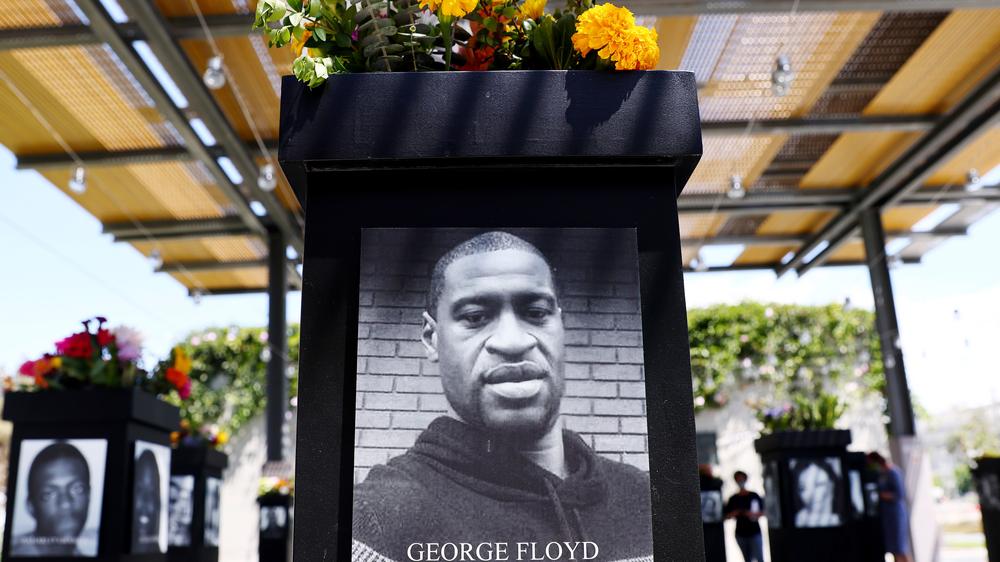 Derek Chauvin: Mörder von George Floyd in Haft niedergestochen | DIE ZEIT