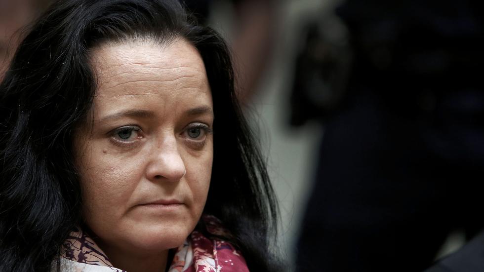 NSU: Beate Zschäpe scheitert mit Verfassungsbeschwerde | ZEIT ONLINE