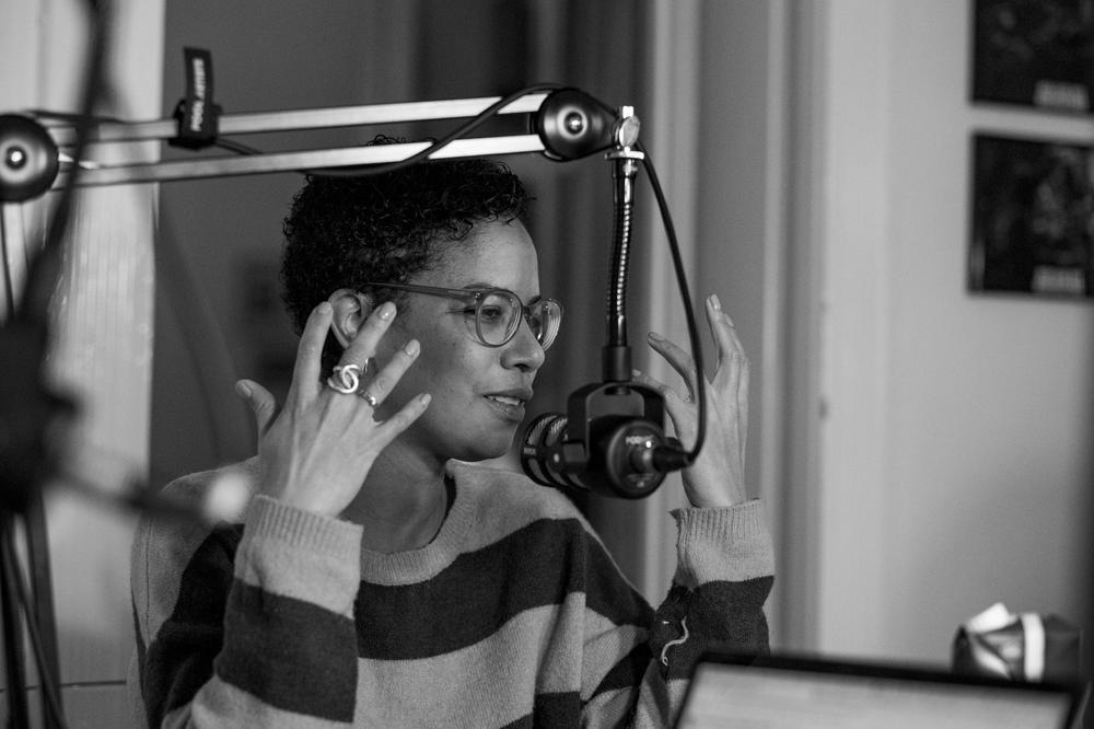 Podcast: "Alles gesagt?": Hadija Haruna-Oelker, wie schön ist die Differenz? | DIE ZEIT