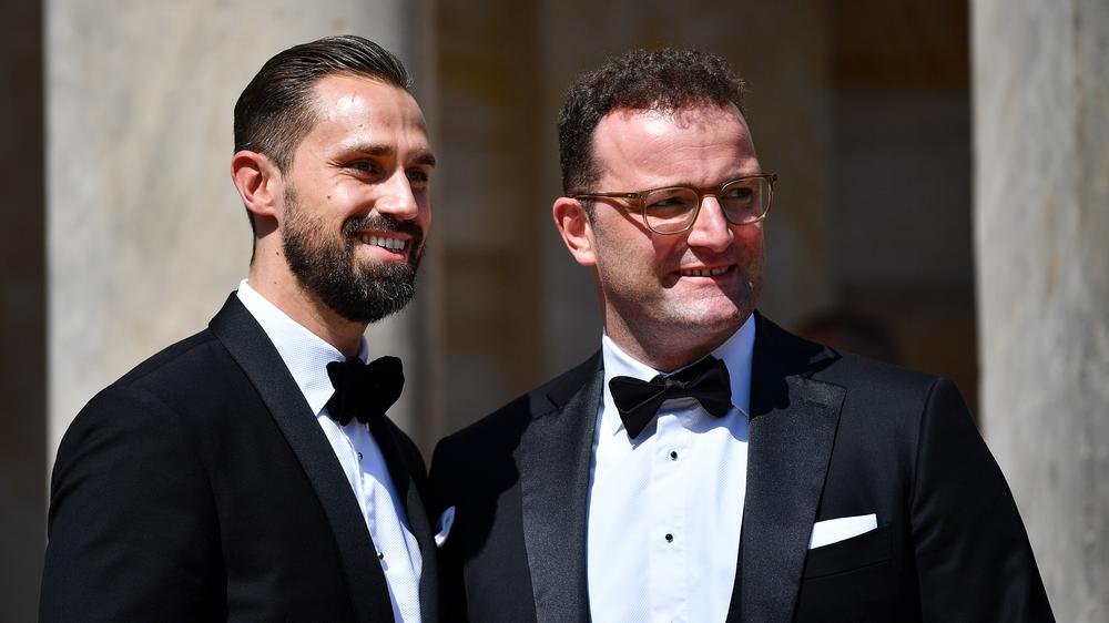 Berlin: Ex-Gesundheitsminister Jens Spahn verkauft Villa in Dahlem ...