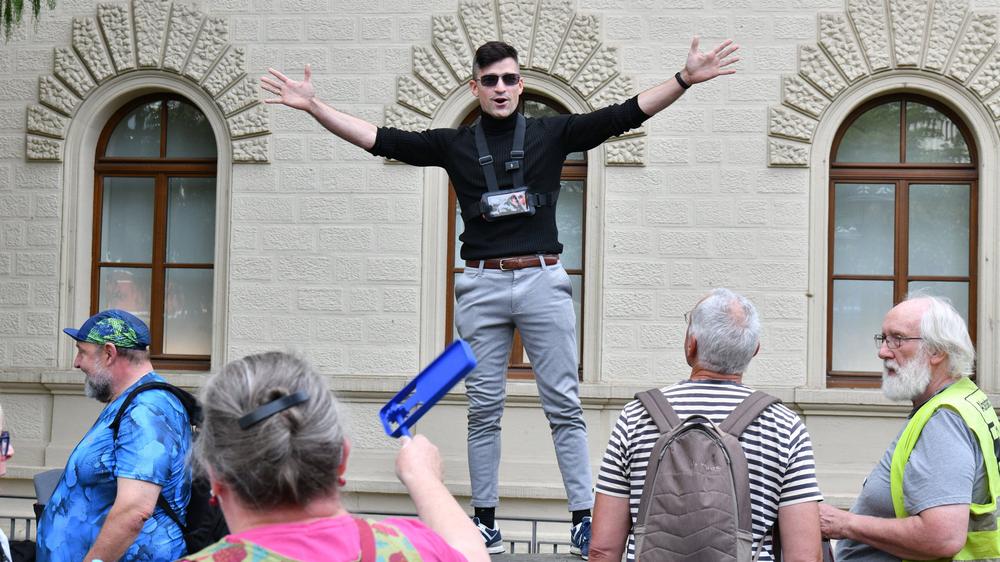 Rechtsextremist: Ermittlungen gegen Martin Sellner wegen mutmaßlichem ...