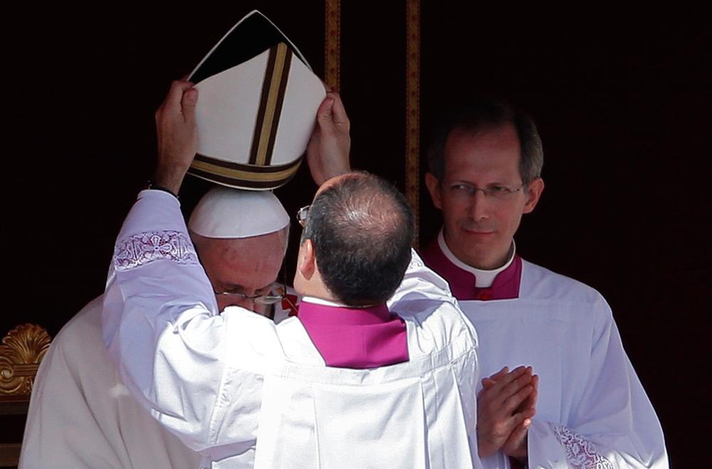 Franziskus: Fischerring und Pallium für den neuen Papst | DIE ZEIT