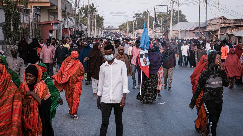 Somalia: Mehrere Tote bei Angriff von Al-Shabaab auf Militärstützpunkt ...