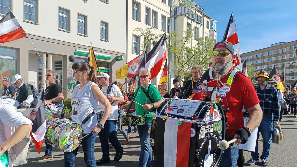 Reichsbürger: Rechter Traum vom Kaiserreich | DIE ZEIT
