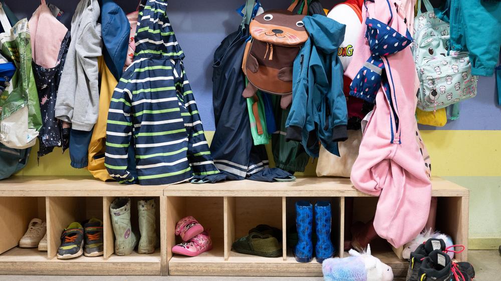 Kinderarmut: Zahl der von Armut bedrohten Kinder in der EU nimmt zu ...