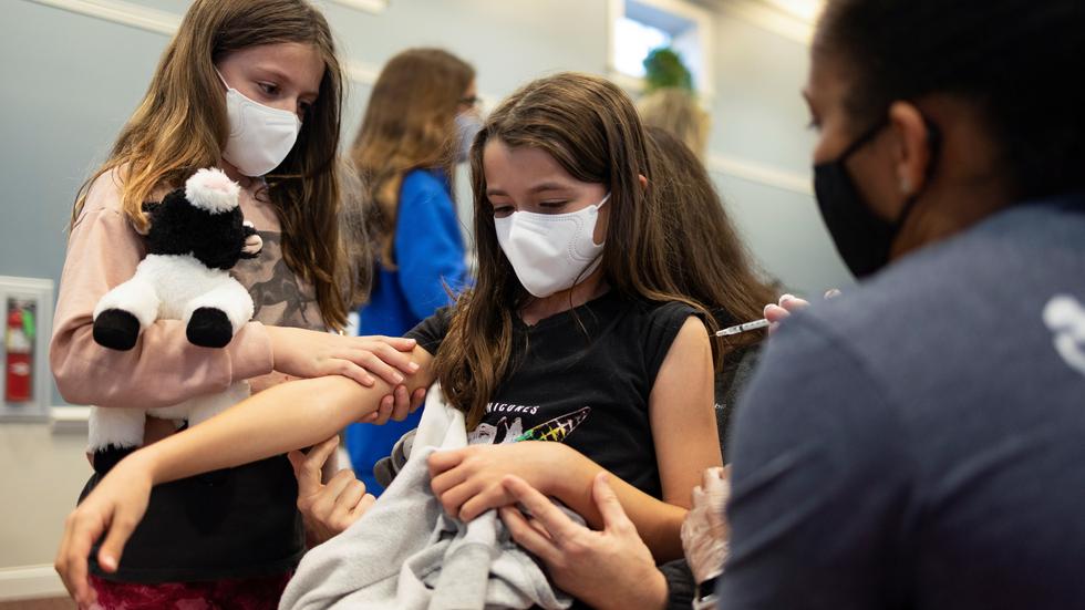 Corona-Impfstoff für Kinder: Soll ich mein Kind jetzt impfen? | ZEIT ONLINE