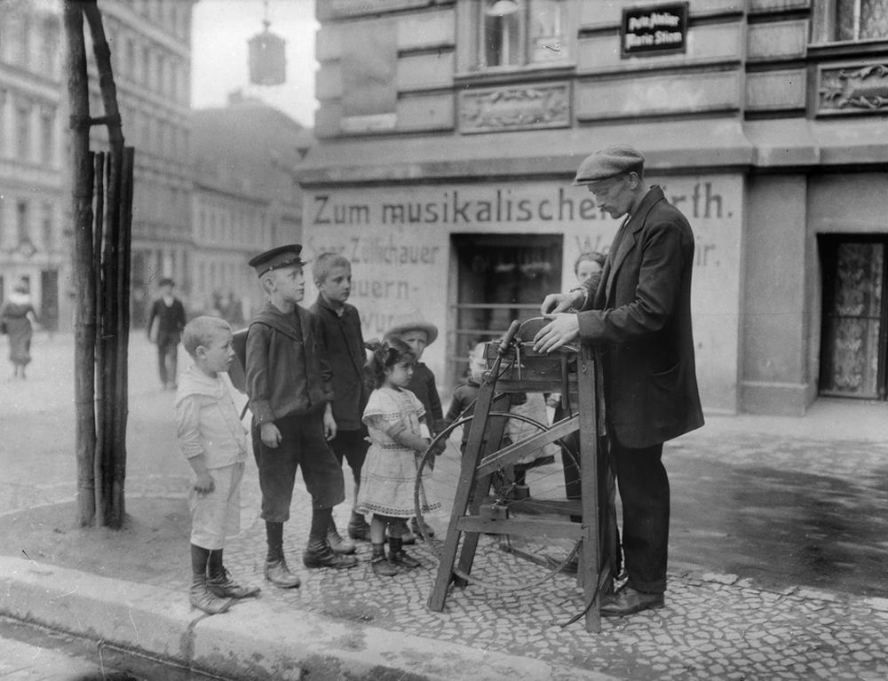 Handwerk: Zeitreise in vergessene Arbeitswelten | DIE ZEIT