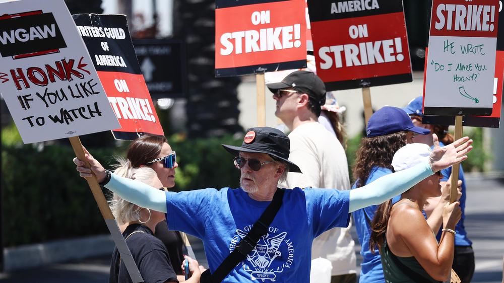 US-Filmindustrie: Gewerkschaft droht mit Schauspielerstreik in Hollywood | DIE ZEIT