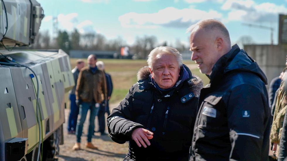 "Inside Rheinmetall: Zwischen Krieg und Frieden": Auf dem Minenfeld ...