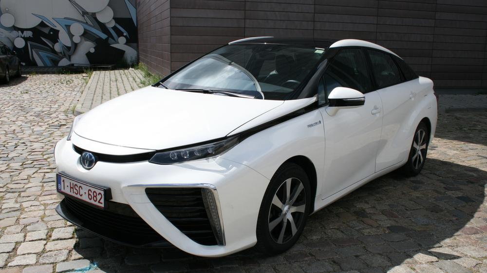 2015 toyota mirai store