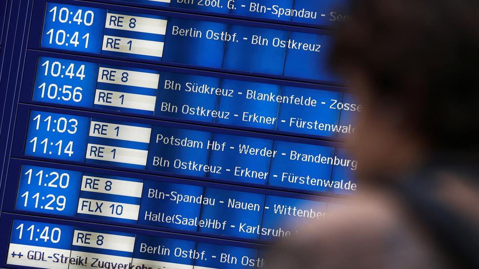 Tarifkonflikt mit der GDL: Bahnstreiks könnten ab Januar "länger und intensiver" werden | ZEIT ...