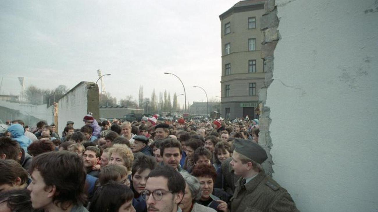 "Schicksalstag der Deutschen": 9. November: Judenhass, Mauerfall und ...