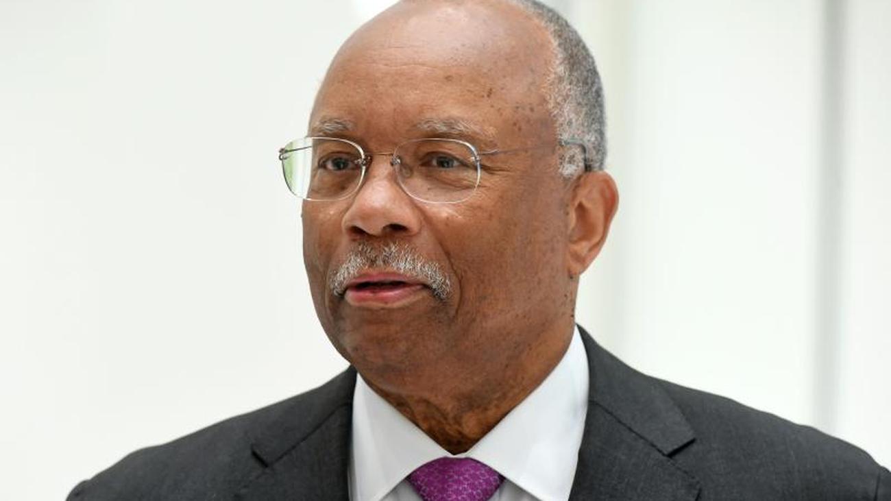 Larry Thompson warnt: Aufseher: Noch einen Dieselskandal würde VW nicht ...