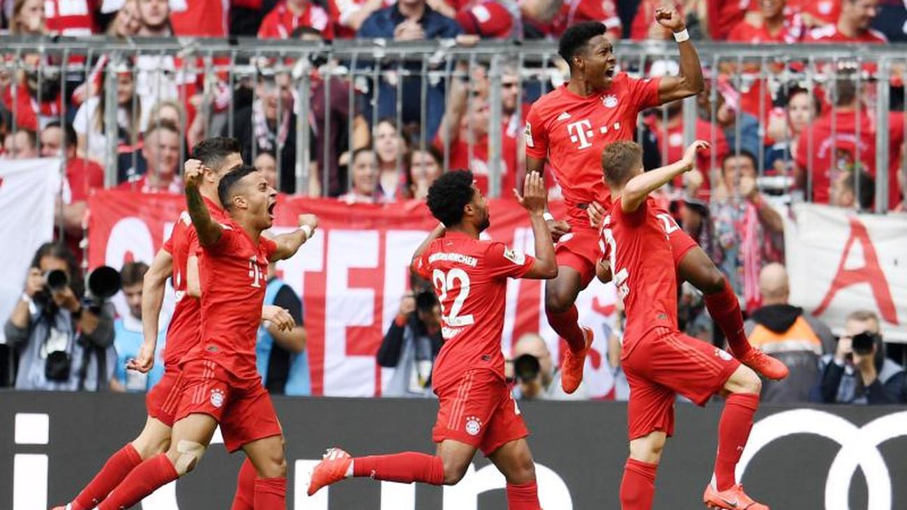 34. Spieltag: Bayern München feiert 29. deutsche Fußball-Meisterschaft ...
