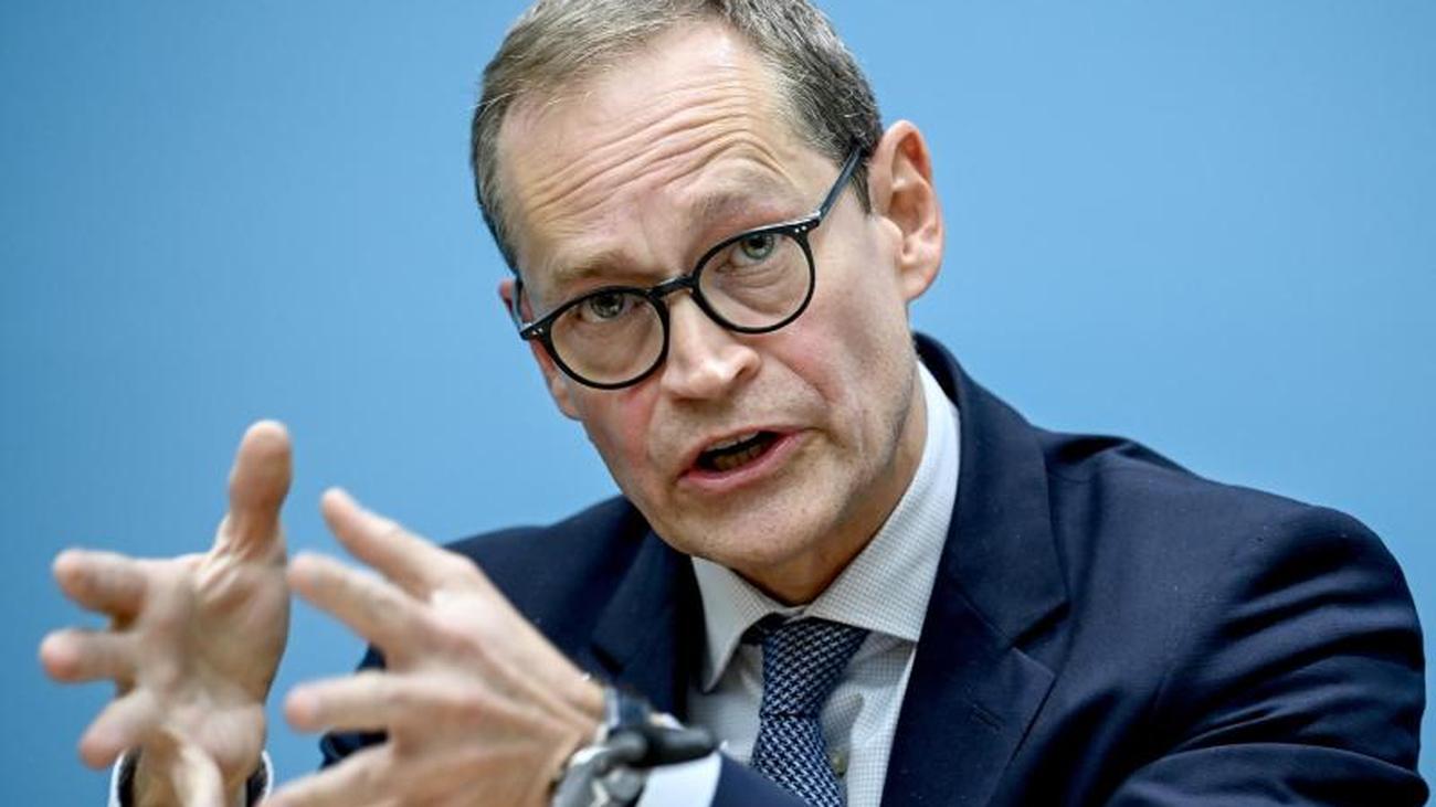 Parteien: Müller setzt sich in SPD-Befragung für Bundestagswahl durch ... Parteien: Müller setzt sich in SPD-Befragung für Bundestagswahl durch ...