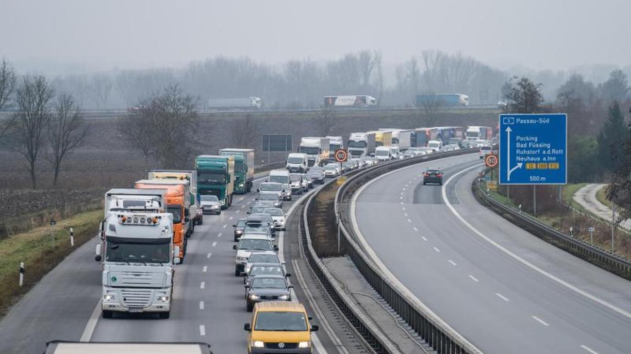 Verkehr 17 Kilometer Stau Auf Der A3 In Richtung sterreich ZEIT ONLINE Verkehr 17 Kilometer Stau Auf Der A3 In Richtung sterreich ZEIT ONLINE