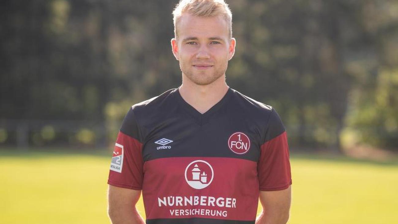 Fußball: Der nächste Neue: Hansa Rostock holt auch Simon Rhein | DIE ZEIT