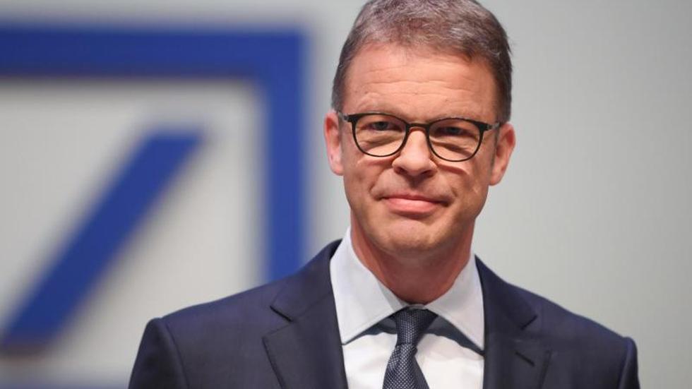 Banken: Deutsche-Bank-Chef ab Juli Präsident des Bankenverbandes | ZEIT ...