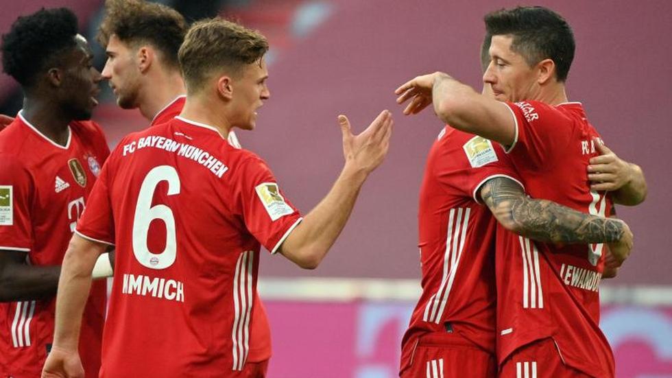 Fußball: Javi Martinez schwärmt von Kimmich: Bester Sechser der Welt ...