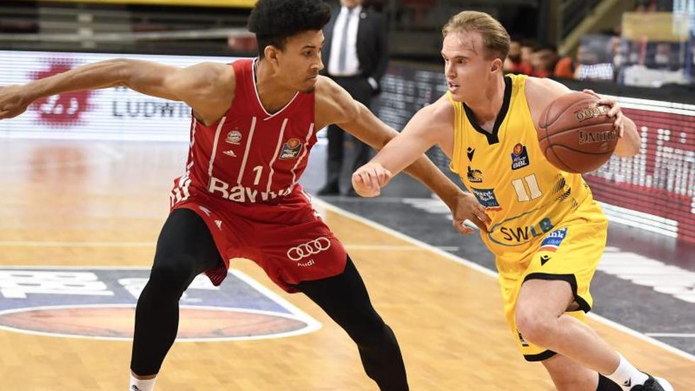 Basketball: Ludwigsburgs Basketballer verlängern mit Youngster Herzog ...