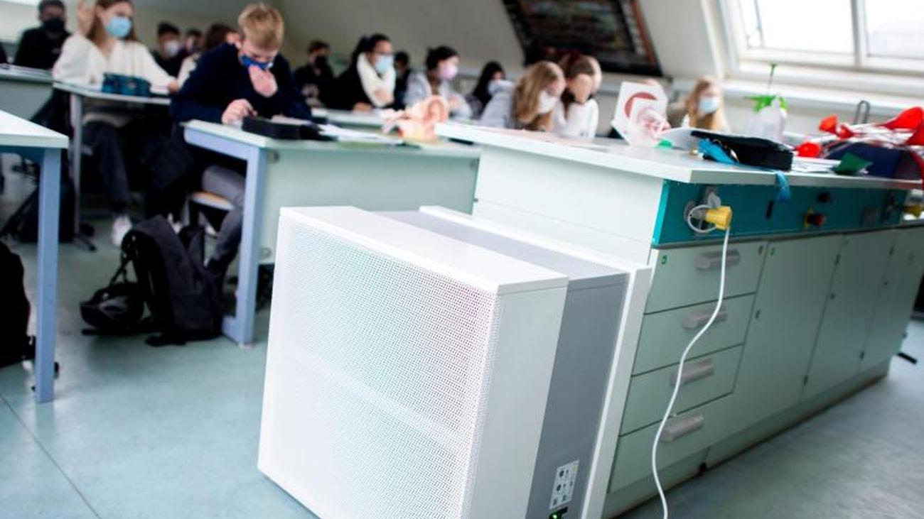 Schulen: Baldauf: 20-Millionen-Programm für Luftreinigung in Schulen ...