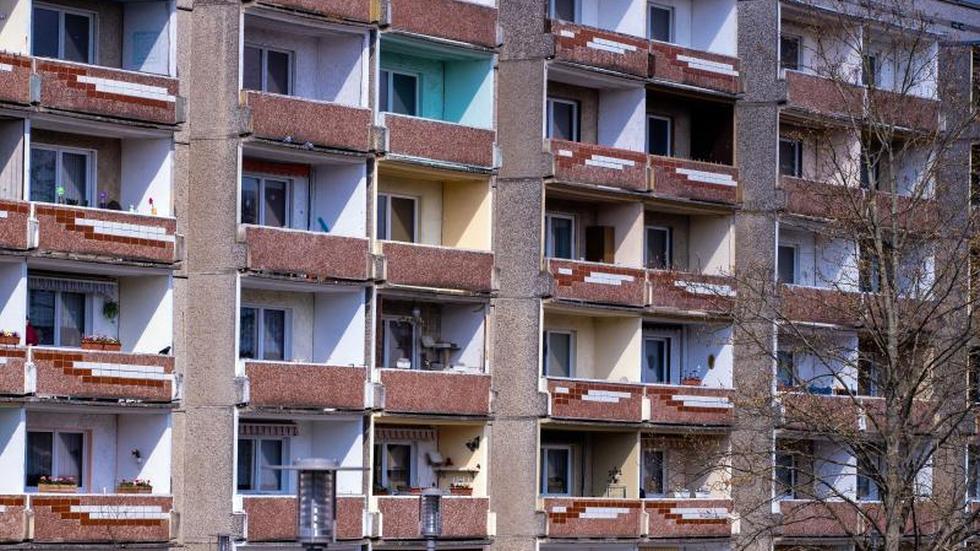 Wohnungspolitik: DDR-Altschulden aus Wohnungsbau schwinden nur langsam ...