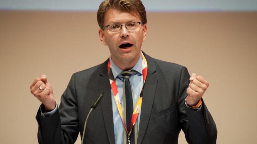 Parteien: CDU-Europapolitiker Caspary verteidigt Landeschef Strobl ...