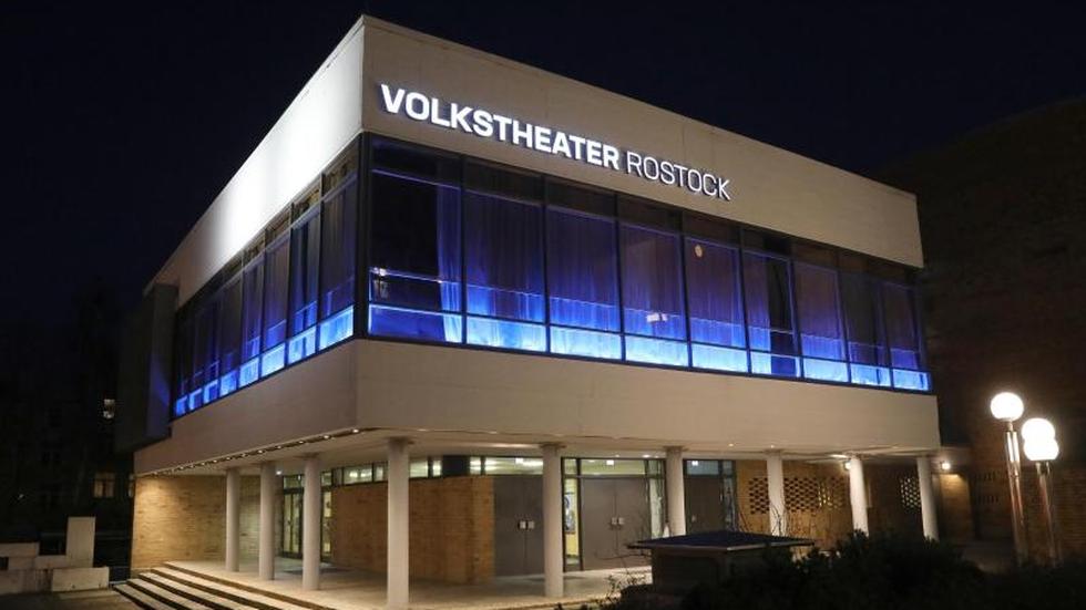 Theater: Volkstheater Rostock wieder im Deutschen Bühnenverein | ZEIT ...