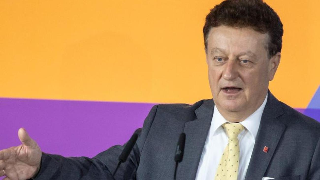 Umwelt: Museums-Chef Heckl: Lieber reparieren statt wegwerfen | ZEIT ONLINE