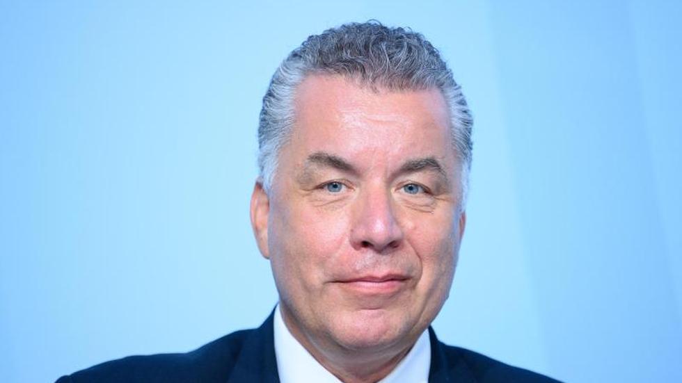 Auszeichnungen: CDU-Europaabgeordneter Ehler erhält ...