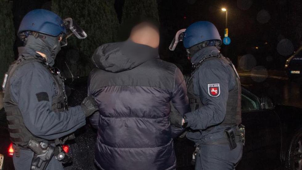 Kriminalität: Polizei nimmt Bande hoch: Razzia in NRW und Rumänien ...