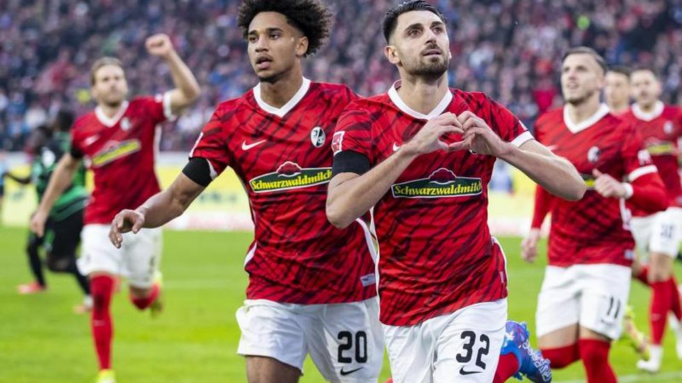Fußball: SC Freiburg verlängert Vertrag von Sturmtalent Schade | ZEIT ...