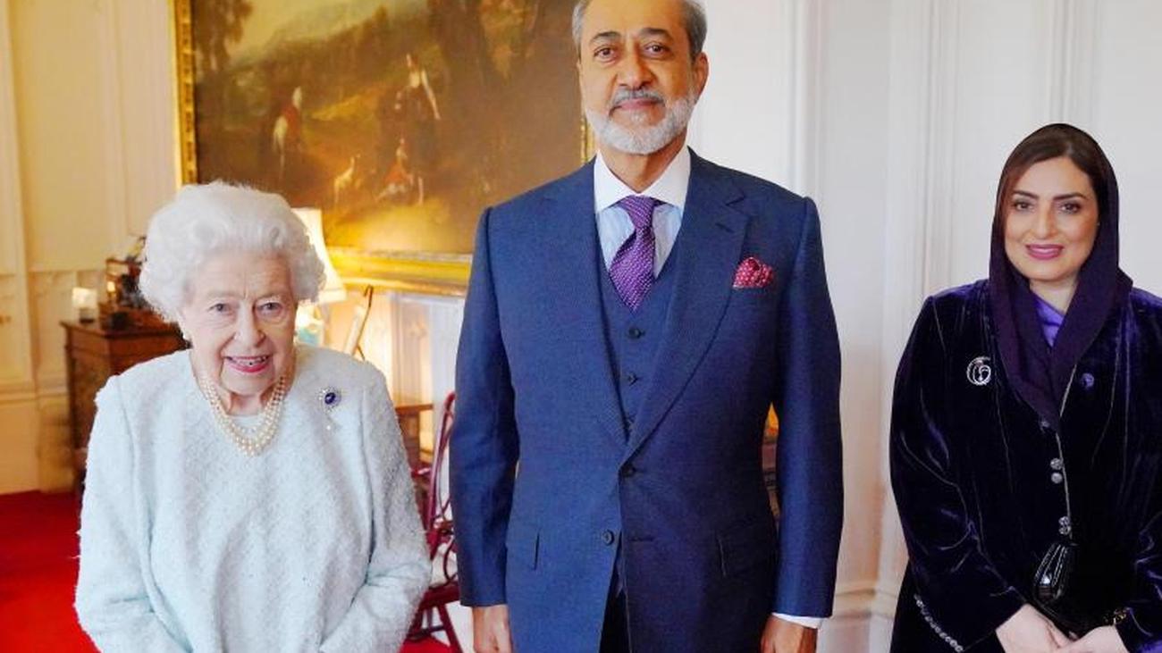 Britisches Königshaus: Trotz Omikron: Queen empfängt Sultan von Oman ...