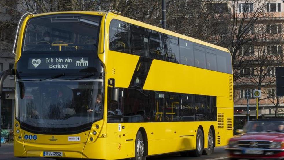 Verkehr: Neue Berliner Doppeldecker-Busse gehen in Linienbetrieb | ZEIT ...