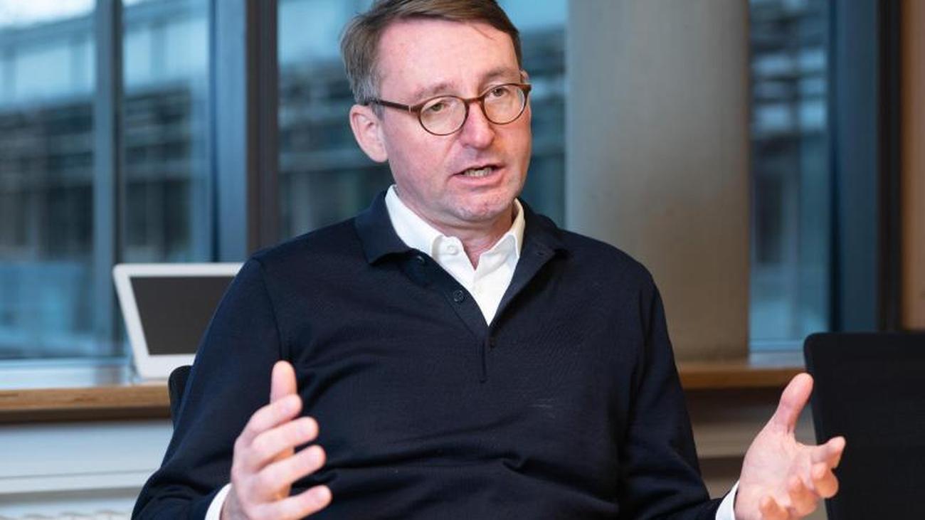 Landtag: Vor Kabinettsberatungen: Debatte über Demo-Regeln hält an ...