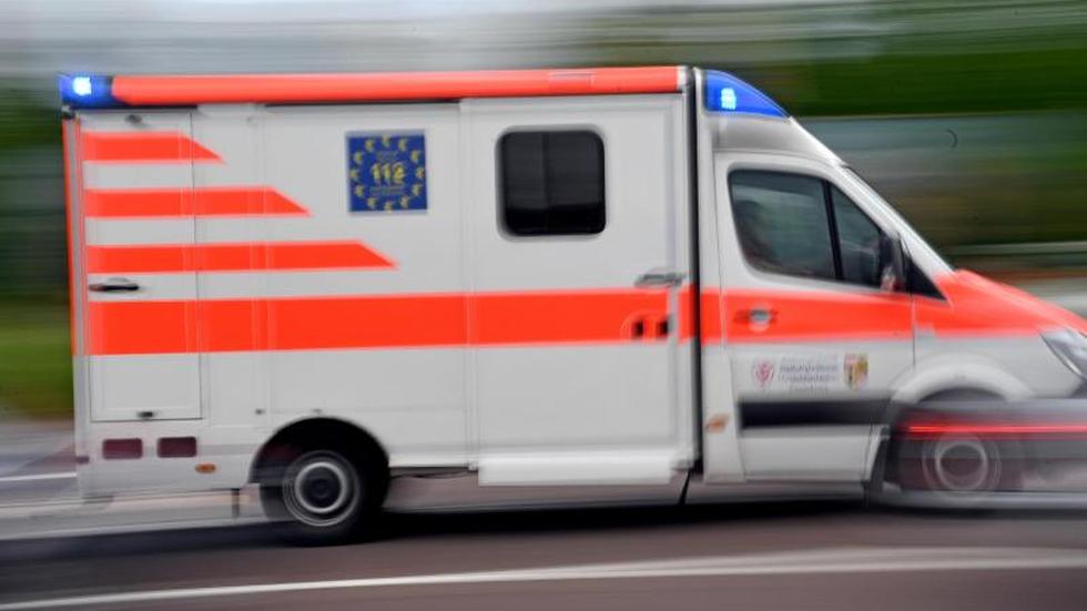 Unfälle: Drei Verletzte bei Unfall im Gegenverkehr | ZEIT ONLINE