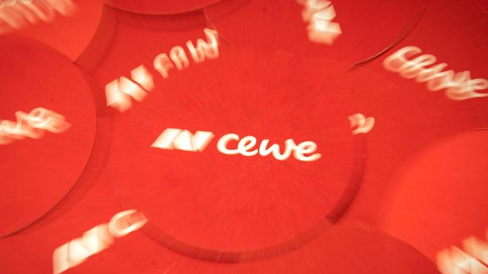 Dienstleistungen: Fotodienstleister Cewe setzt 2021 weniger um als ...