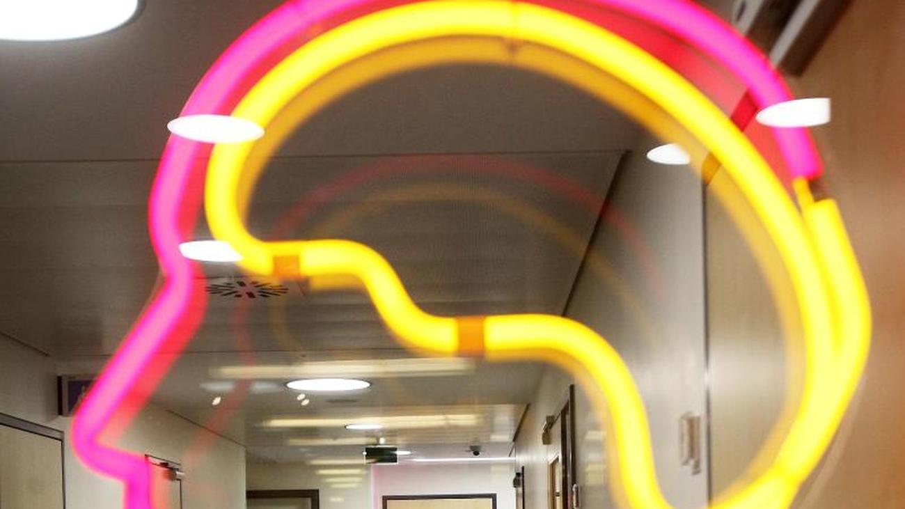 Krämpfe und Ohnmacht: Hilfe leisten: Was tun bei einem epileptischen ... Krämpfe und Ohnmacht: Hilfe leisten: Was tun bei einem epileptischen ...
