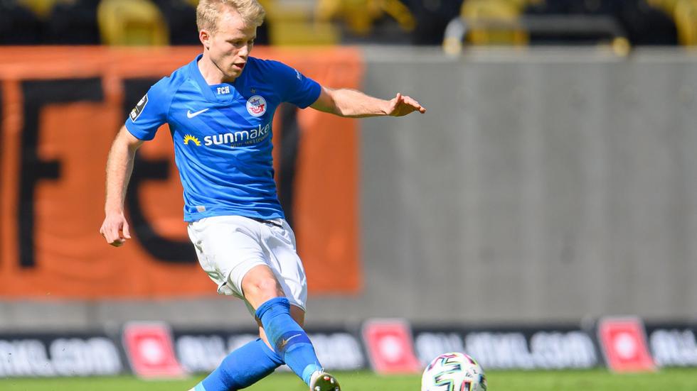 2. Bundesliga: Rhein wieder fit: Rostock gegen Kiel in Bestbesetzung ...