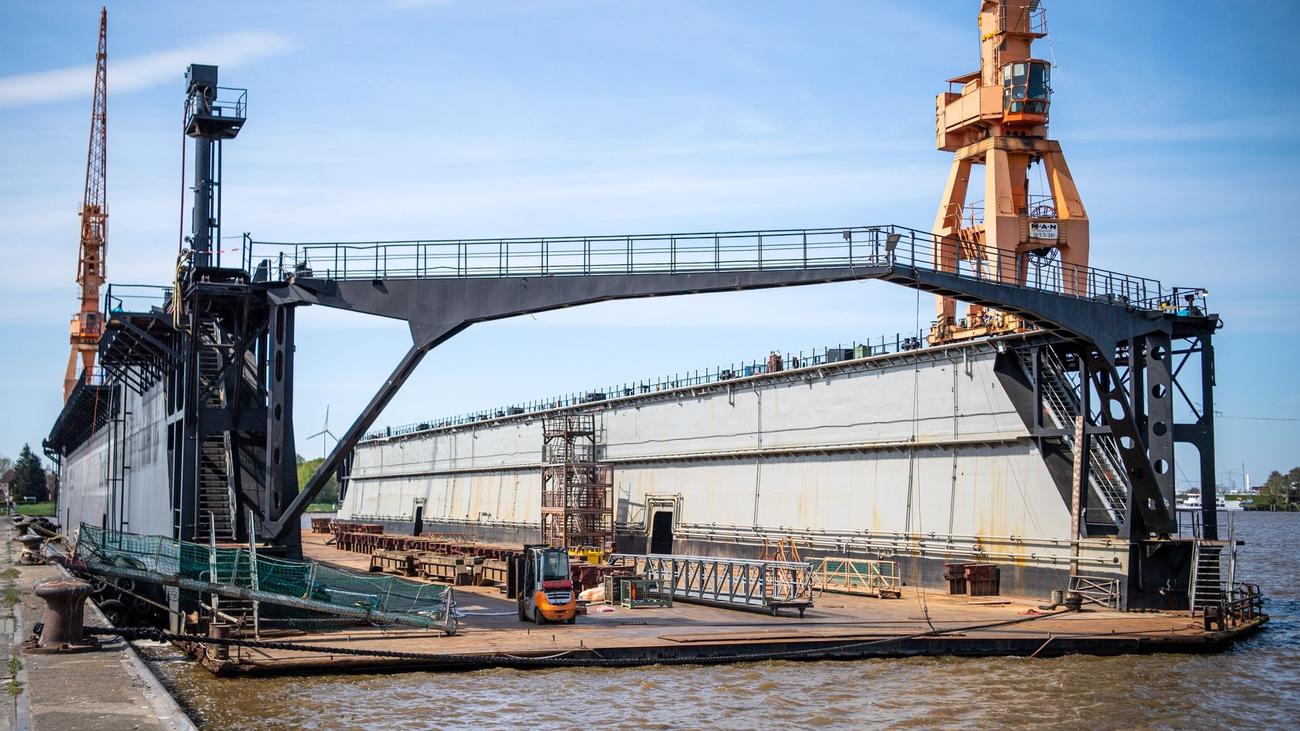 Schiffbau: Emder Werft und Dock GmbH verlegt Schwimmdock | DIE ZEIT