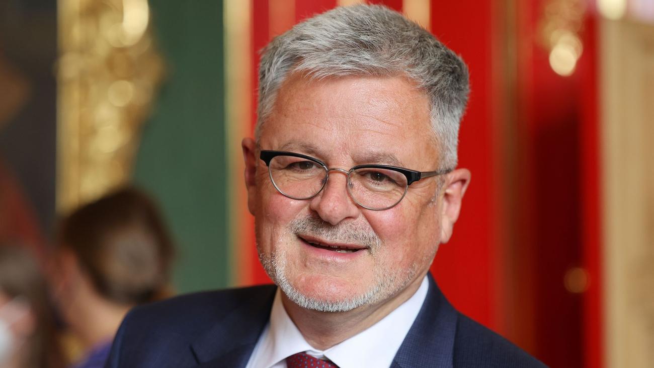 Europa: Historiker Christopher Clark mit Karlsmedaille ausgezeichnet ...