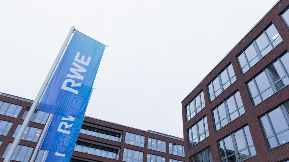 Energie: RWE: Übernahme eines großes Gaskraftwerk von Vattenfall | ZEIT ...