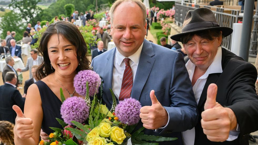 Oberbürgermeister: Dresden: Hilbert erklärt sich vorzeitig zum Wahl ...
