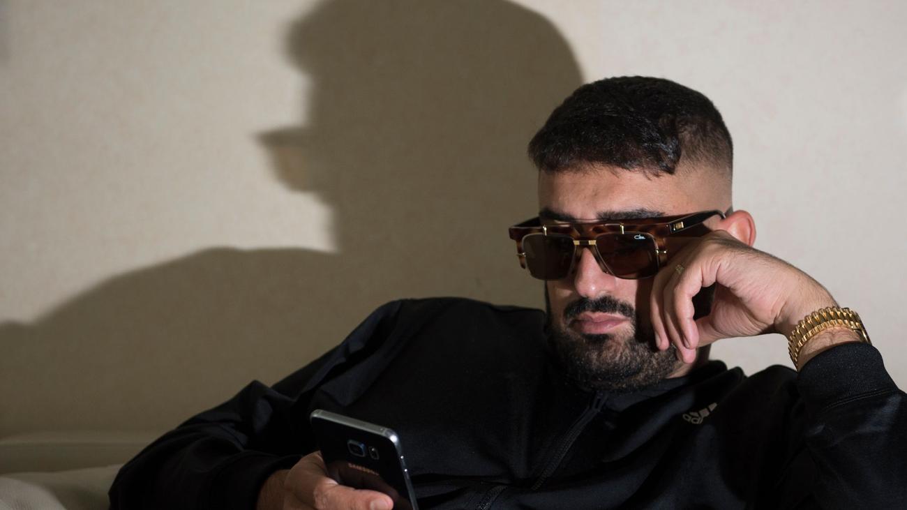 Musik: Rapper Haftbefehl sagt Tour ab: "Körper braucht Pause" | DIE ZEIT